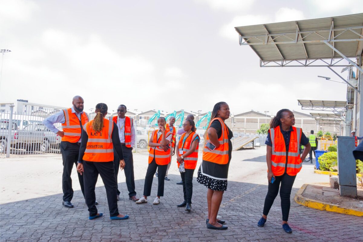 Participants of the Managing Global Supply Chain Programme Visit ...